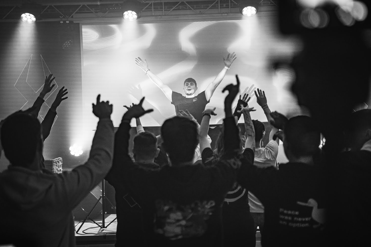 MAD-HALL – EDM Music Label