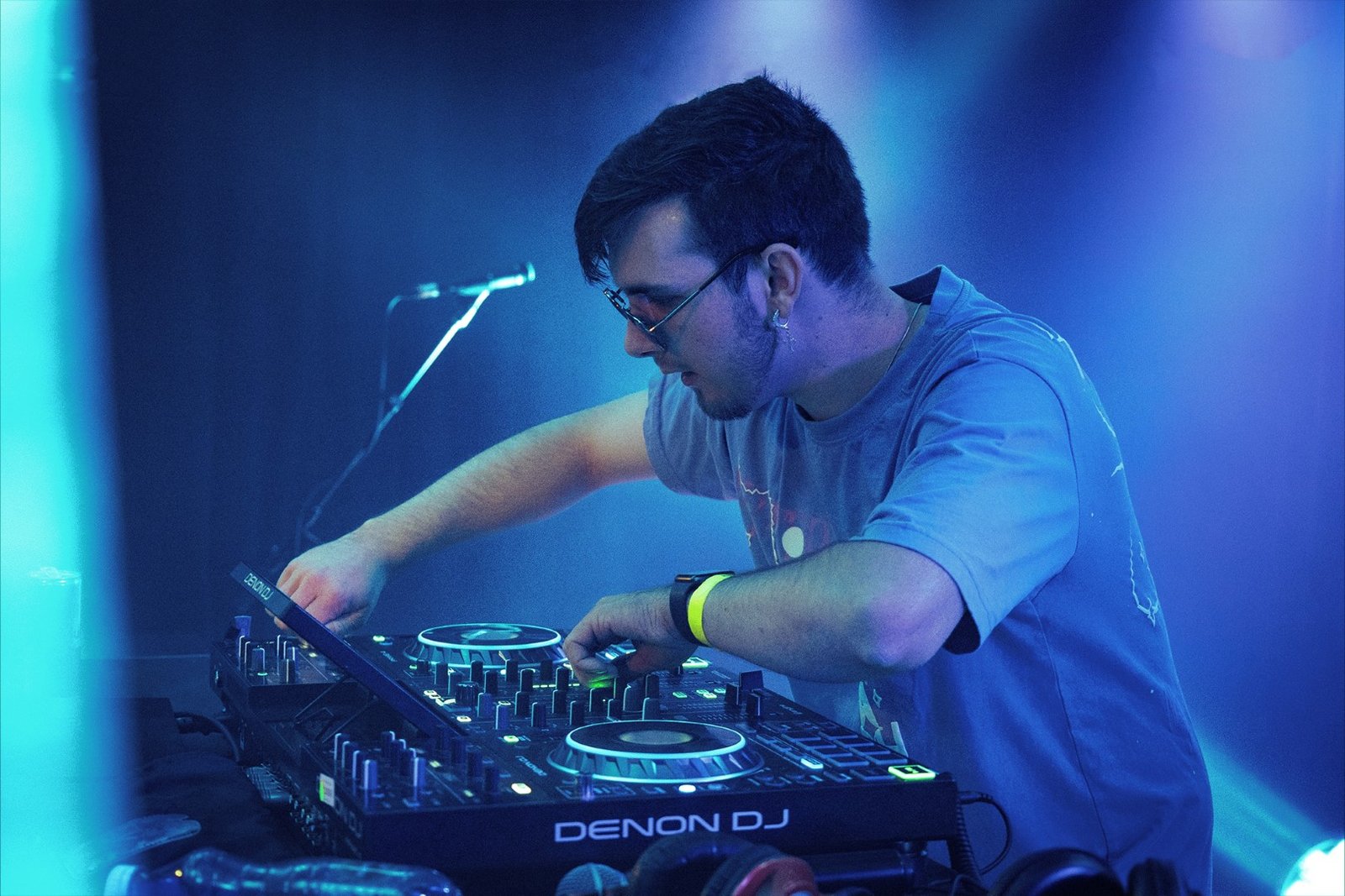 MAD-HALL – EDM Music Label